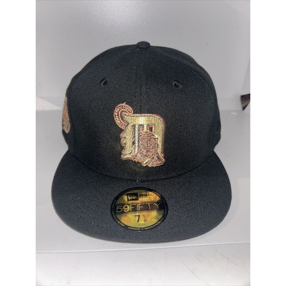 New Era | Accessories | Detroit Tigers New Era 59fifty Satin Standout ...